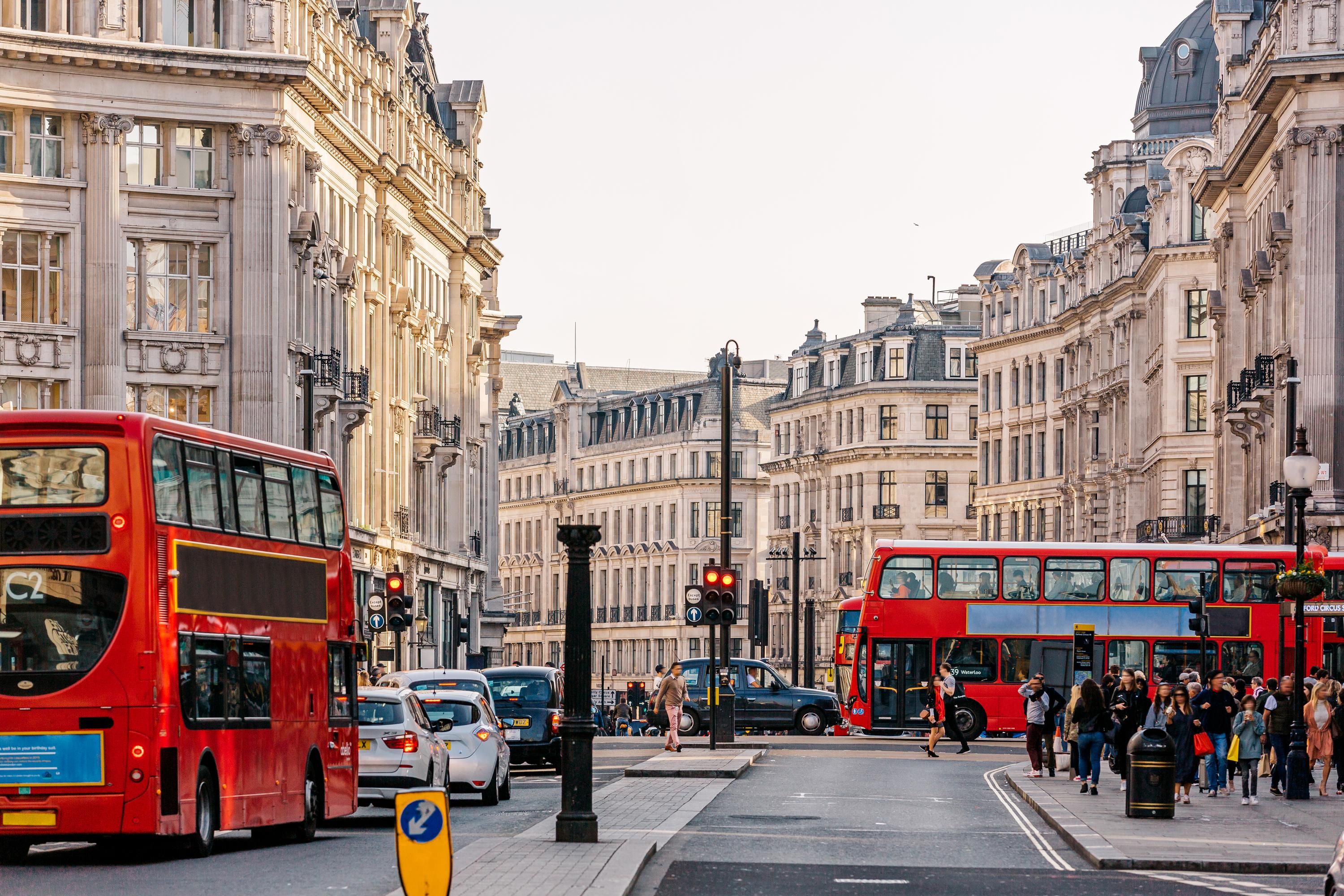 104 €+ Flüge mit Lufthansa von Nürnberg nach London, England | SWOODOO