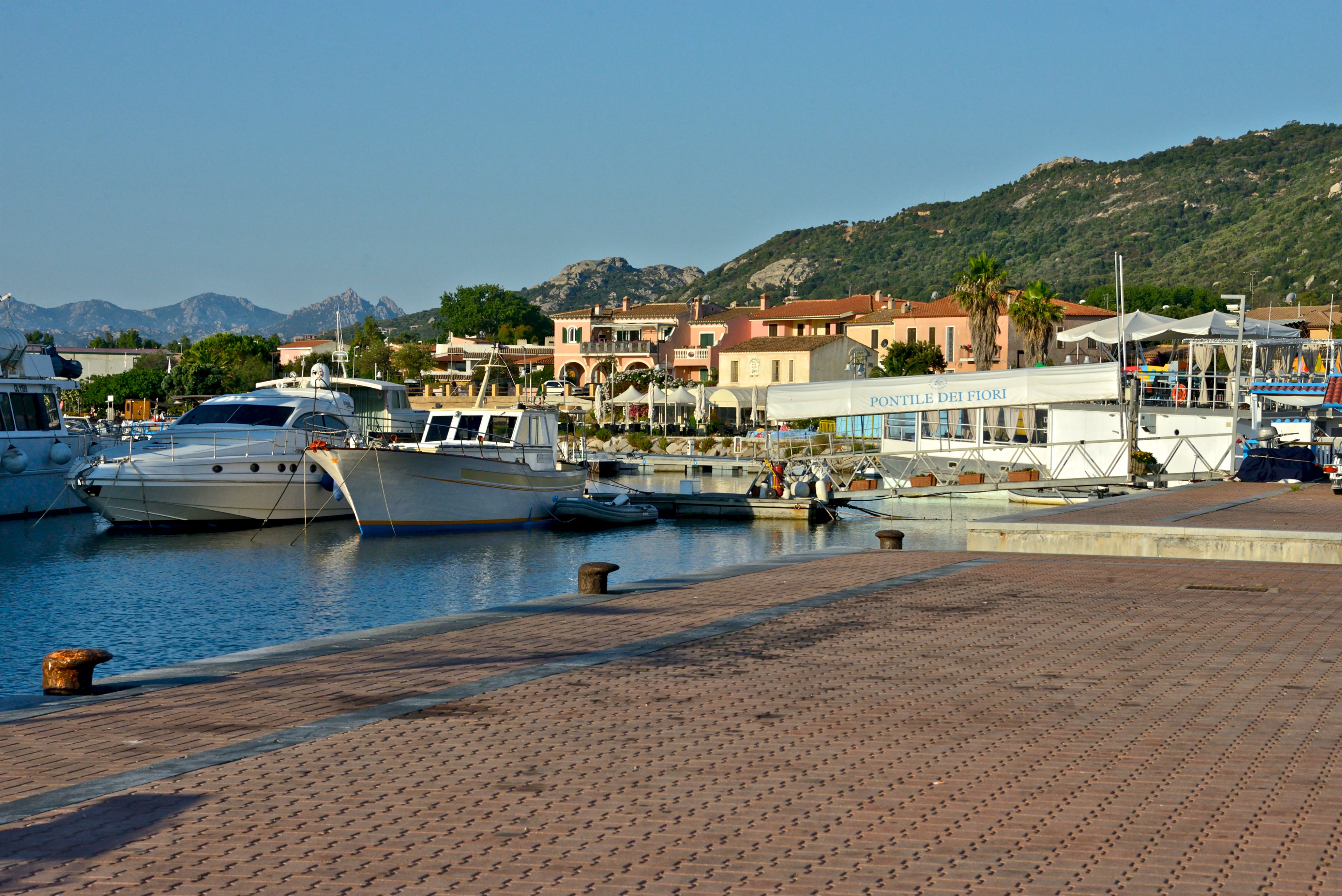 Cannigione Urlaub | Pauschalreisen | Flug & Hotel | SWOODOO